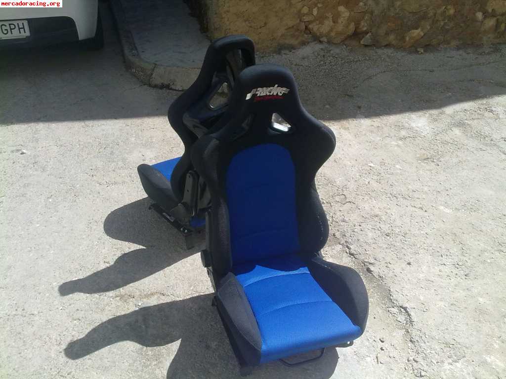 2 Semibaquets simoni racing 200€