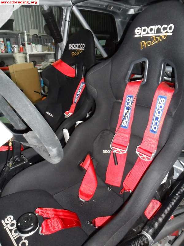 SE VENDEN 2 BAKETS PRO2000 Y 2 ARNES SPARCO