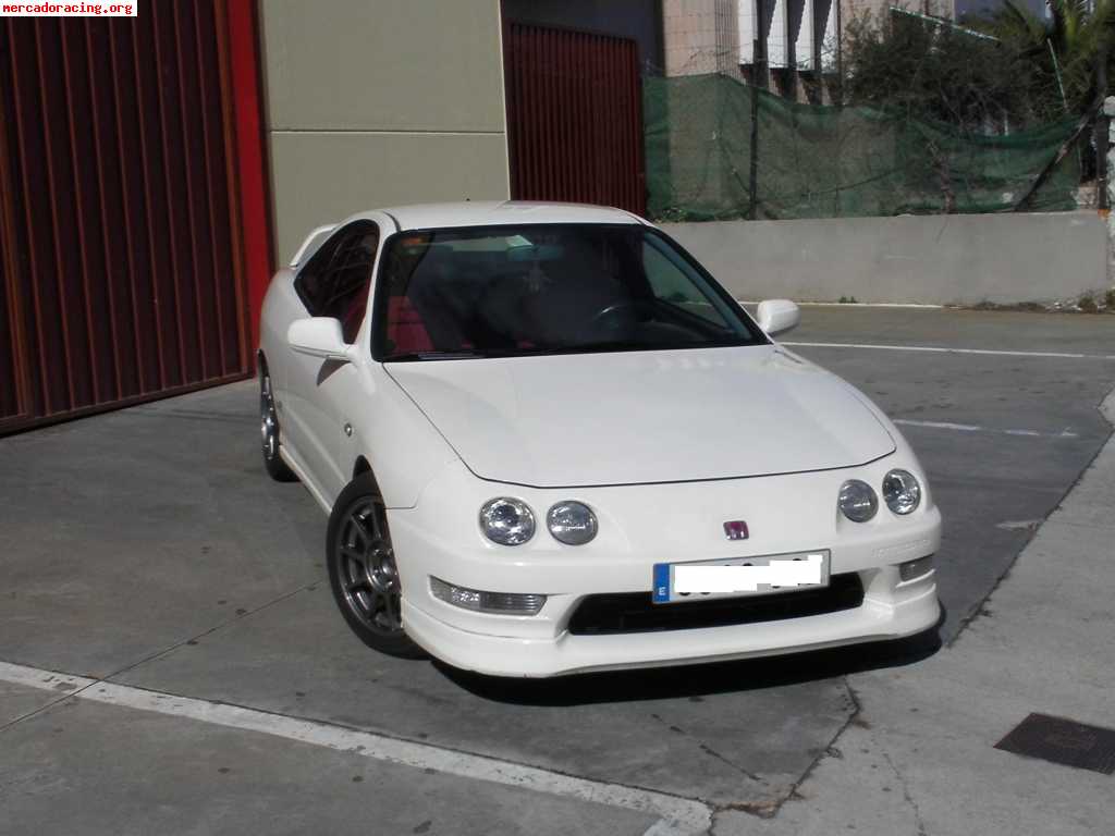 Se vende Honda Integra Type R (DC2) - White Championship - M