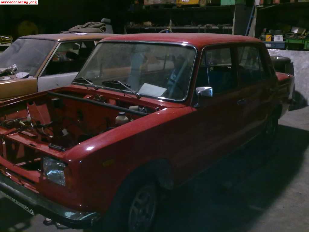 SEAT 124 FL