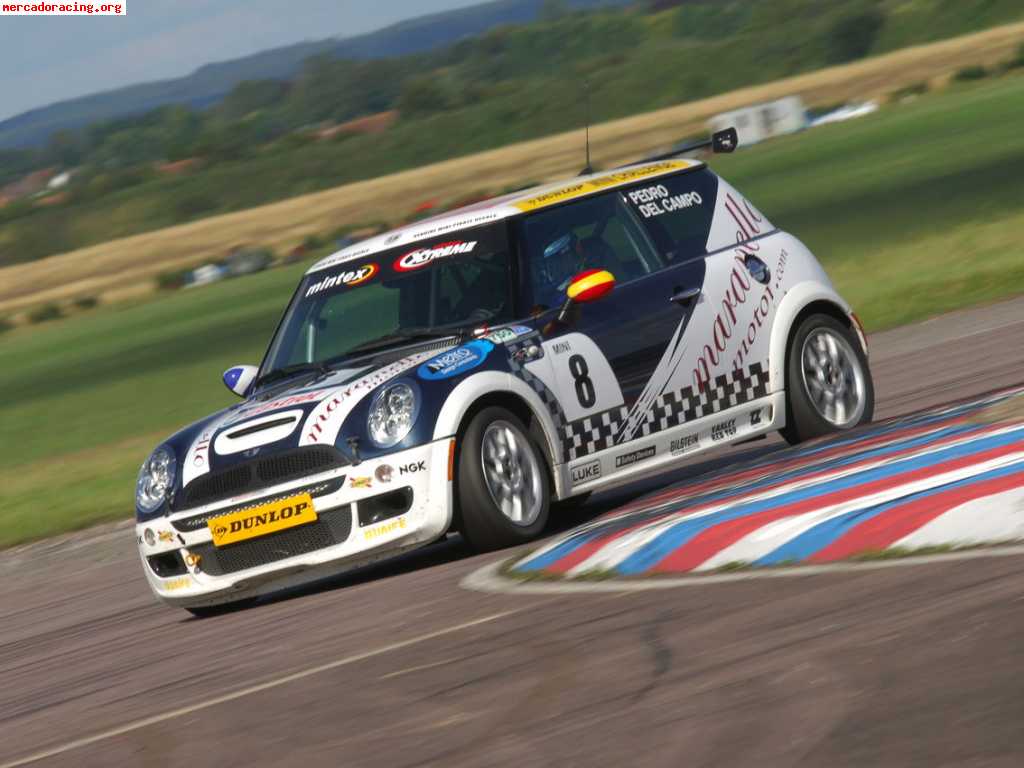 MINI COOPER S WORD DE LA MINI CHALLENGE INGLESA