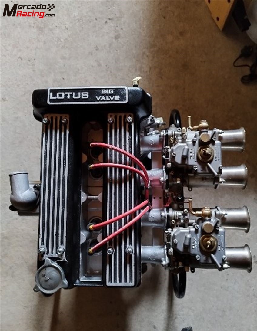 Lotus Twin Cam racing engine
