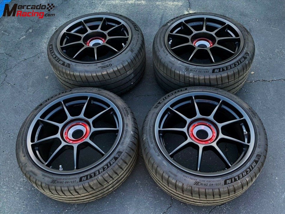 Porsche GTS GT3 Turbo OZ Racing Center Lock Wheels New Michelin Tires 18